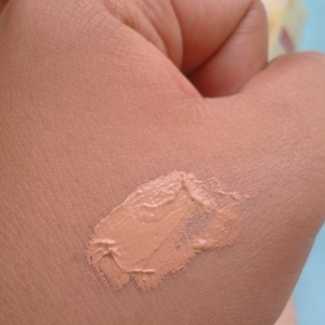 REVIEW: Viva Queen Perfect Look CC Foundation - Tampil Cantik
