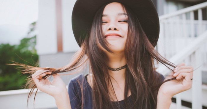 Punya Rambut yang Lurus? Berikut Lima Tips Menjaga Rambut yang ...